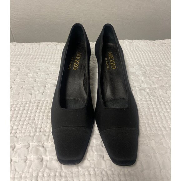 Mezzo By Vaneli | Shoes | Mezzo By Vaneli Womens Satin Black Pumps Size ...
